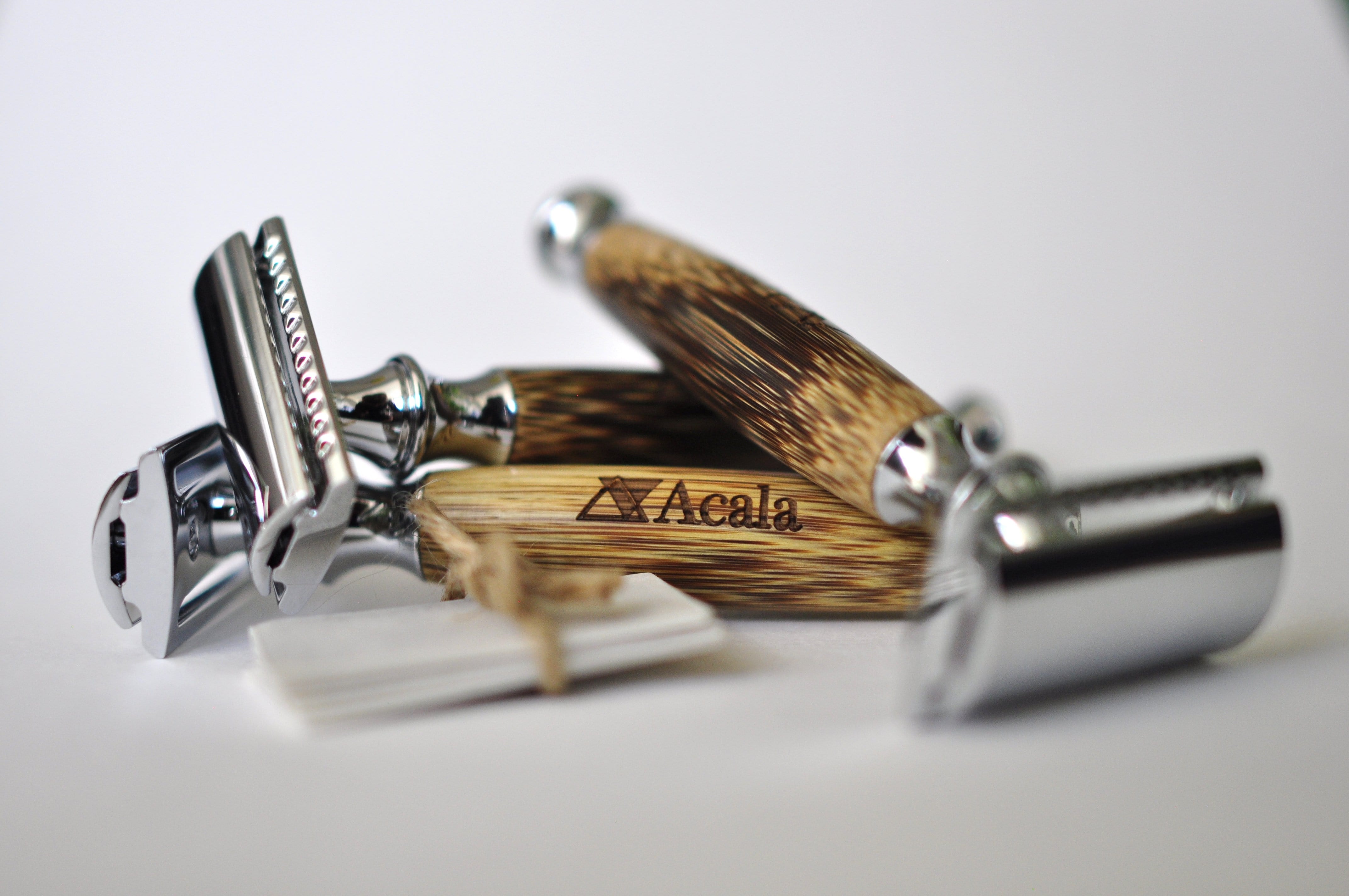Safety Razor with Bamboo Wood Handle (with blades) | Plastic-Free - Acala